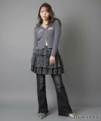 デニムフレアパンツ/バック刺しゅう/2サイズ展開 | SPINNS WEB デニムフレアパンツ/バック刺しゅう/2サイズ展開 | SPINNS WEB